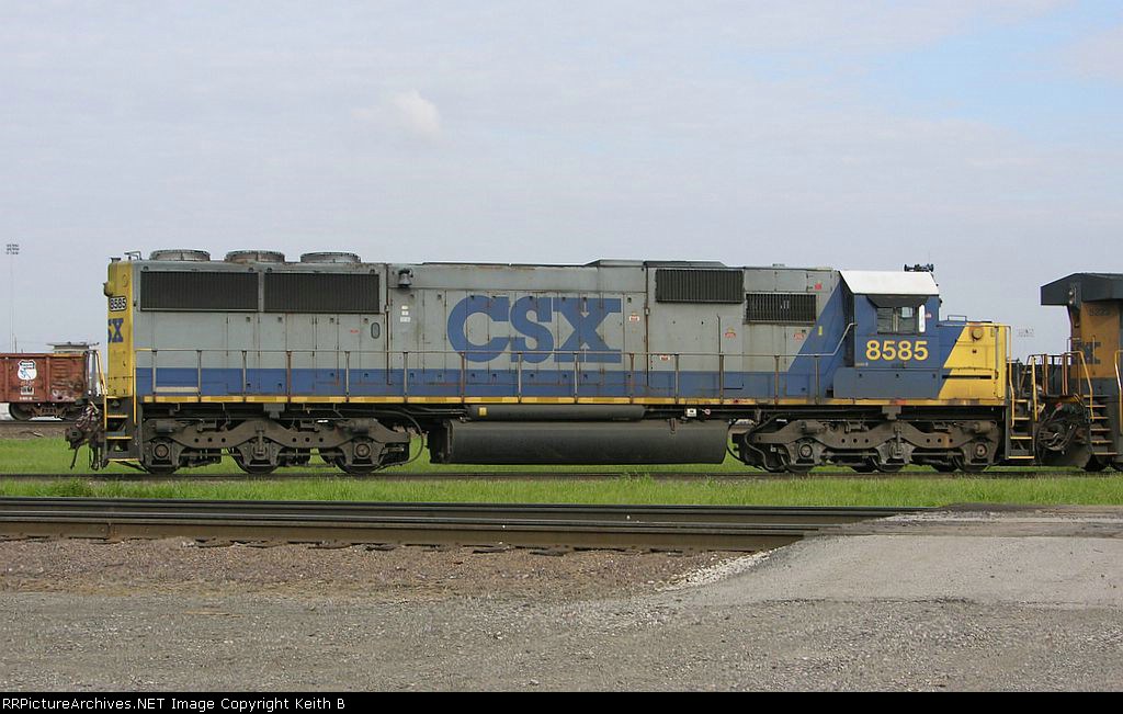 CSX 8585